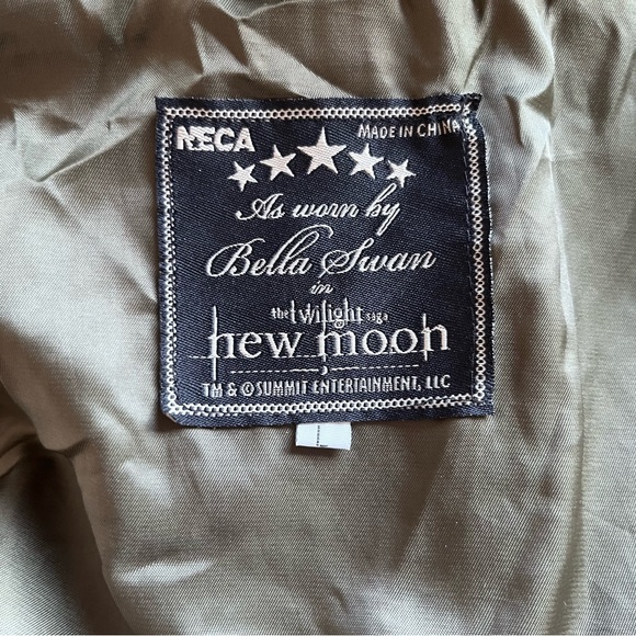 necca | Jackets & Coats | Bella Swan New Moon Screen Accurate Large ...